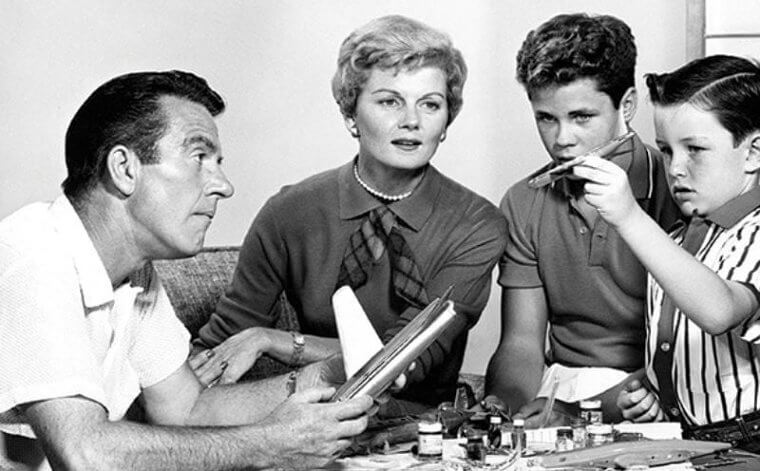 Gee, Wally! 33 Little-Known Facts About Everyone's Favorite Family Show ...