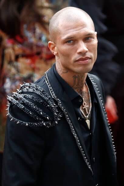 From Behind Bars to Top Model: This Is the Secret Life of Jeremy Meeks ...